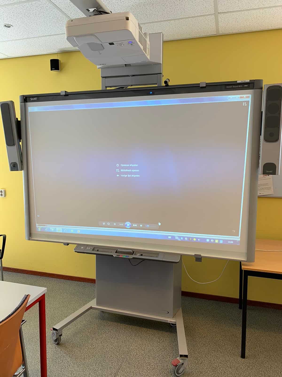 SMART Board 800 - Hollands Kroonse Uitdaging